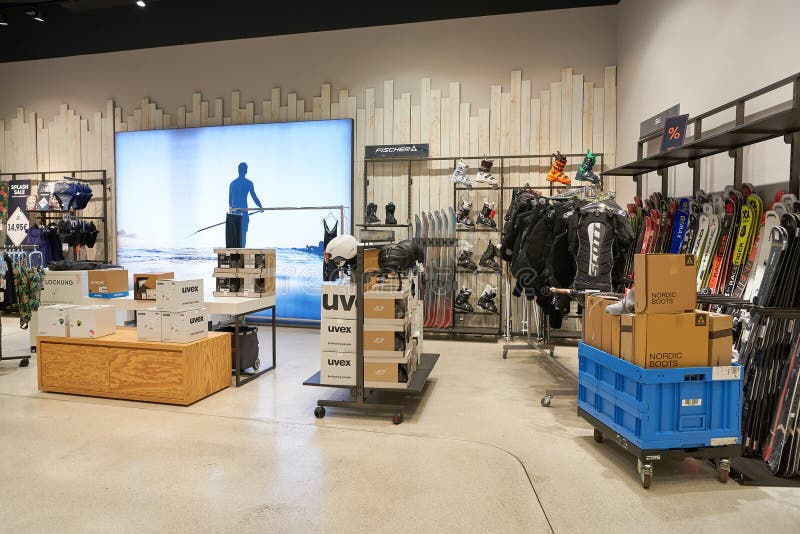 Sportscheck Store in Mall of Berlin Editorial Photography - Image of ...