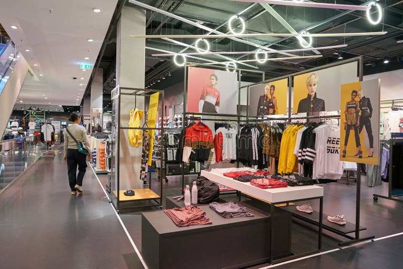 Sportscheck Store in Mall of Berlin Editorial Stock Image - Image of ...