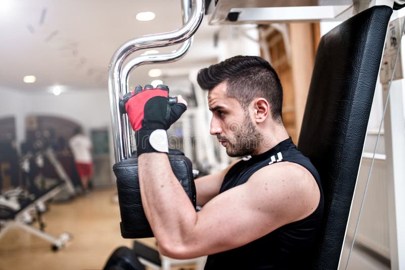Handsome Man Working Out at Gym, daily Chest Exercise Routine Stock ...
