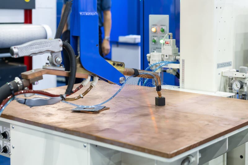 Spot Welding Arm or Upper Electrode Tip with Anti Oxidation System and ...