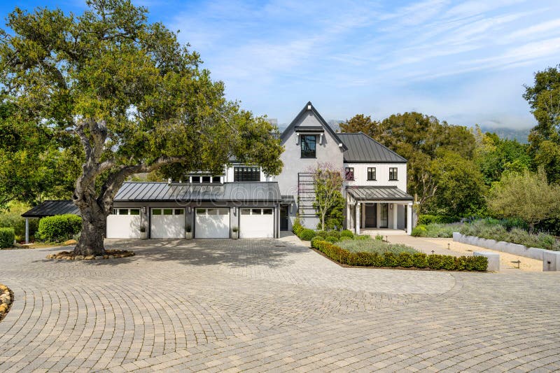 Sprawling Ranch-style Home is Nestled in a Spacious, Tree-lined Yard ...