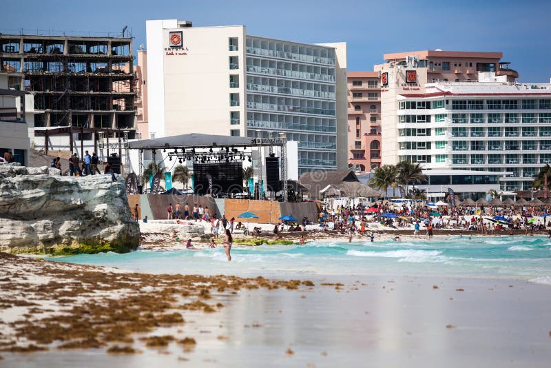 Spring Break Party on Caribbean Sea Beach Editorial Photo - Image of ...