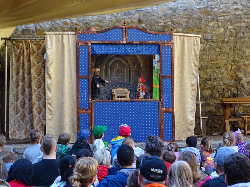 Spring on castle 2019 editorial photography. Image of frydekmistek ...