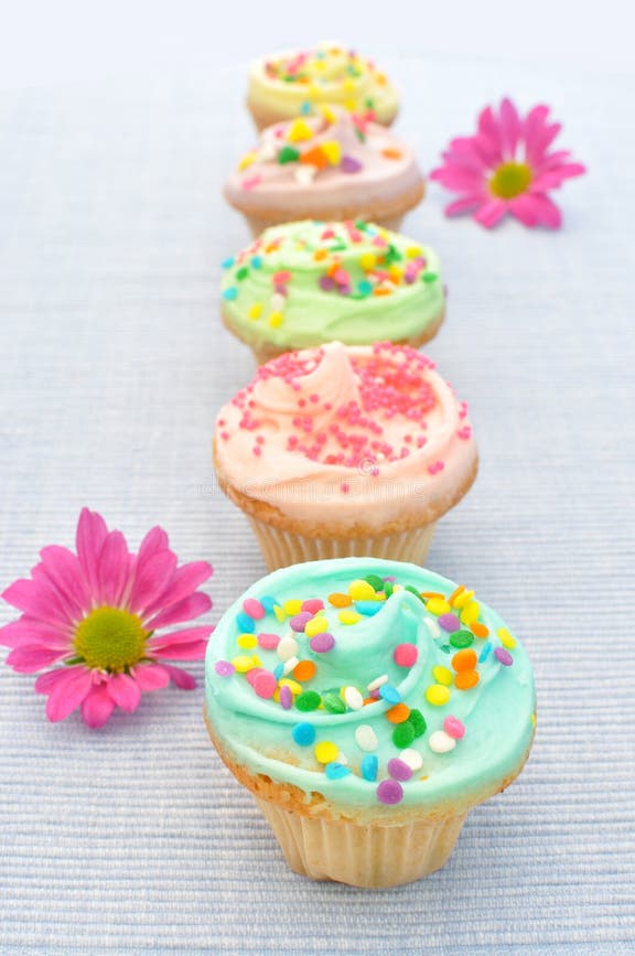 Spring cupcakes stock photo. Image of sprinkles, daisy - 23712602