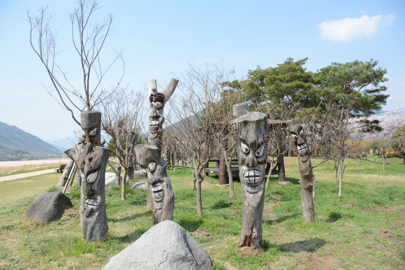 Spring editorial photo. Image of landscapes, tree, tourist - 81620541