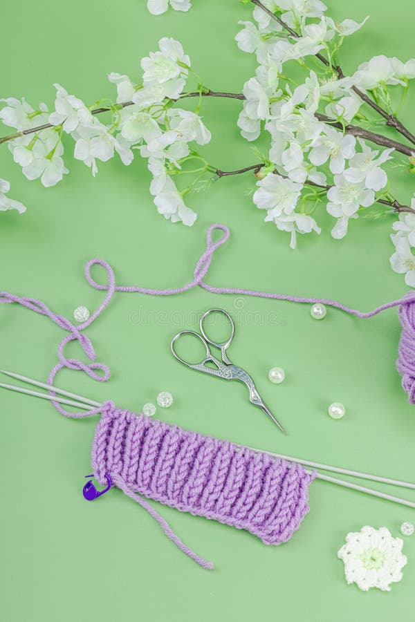 Spring Knitting Concept. Pattern Example, Traditional Tools, Ball of ...