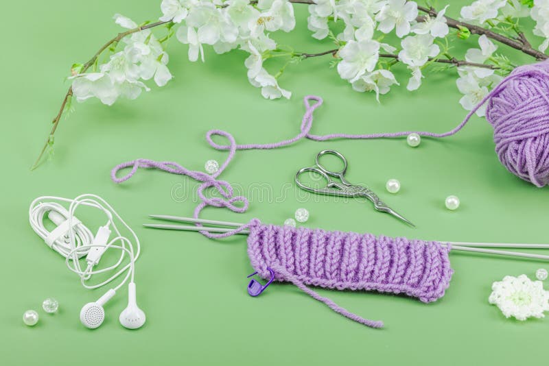 Spring Knitting Concept. Pattern Example, Traditional Tools, Ball of ...