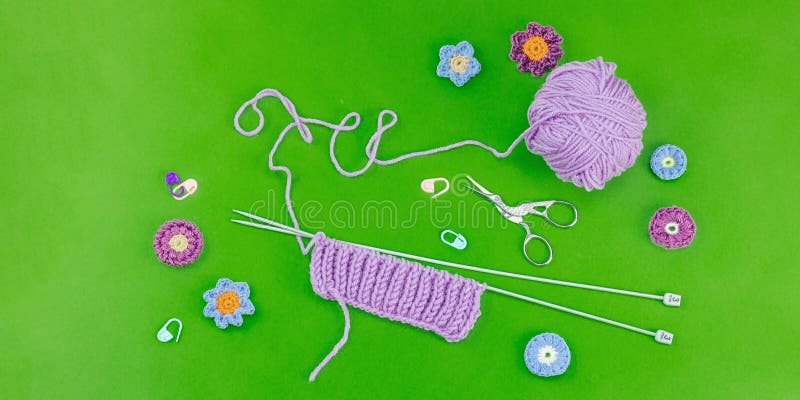 Spring Knitting Concept. Pattern Example, Traditional Tools, Ball of ...