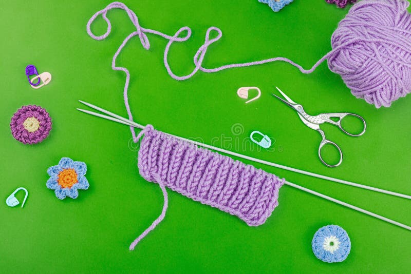 Spring Knitting Concept. Pattern Example, Traditional Tools, Ball of ...