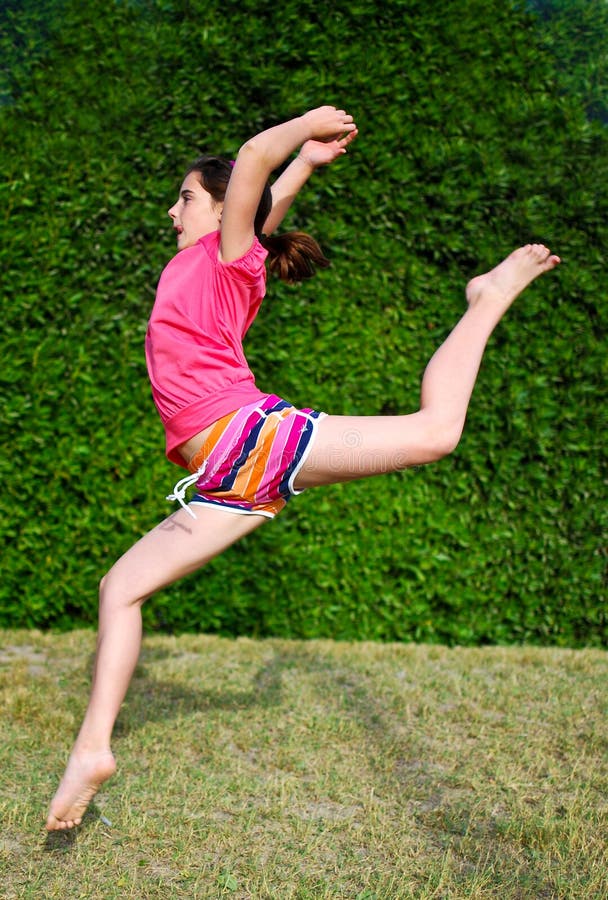 1,233,000+ Tween toes Free Stock Photos - StockFreeImages