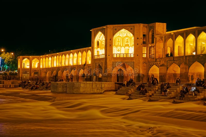 Khaju Bridge Isfahan stock image. Image of ancient, monument - 117337393