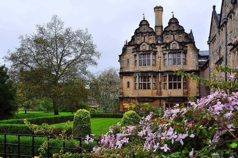 Spring in Oxford town, UK stock photo. Image of street - 122501272