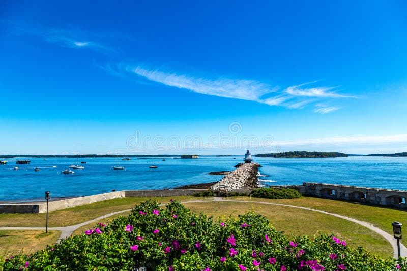 Spring Point Ledge Light Portland Maine Stock Photo - Image of water ...