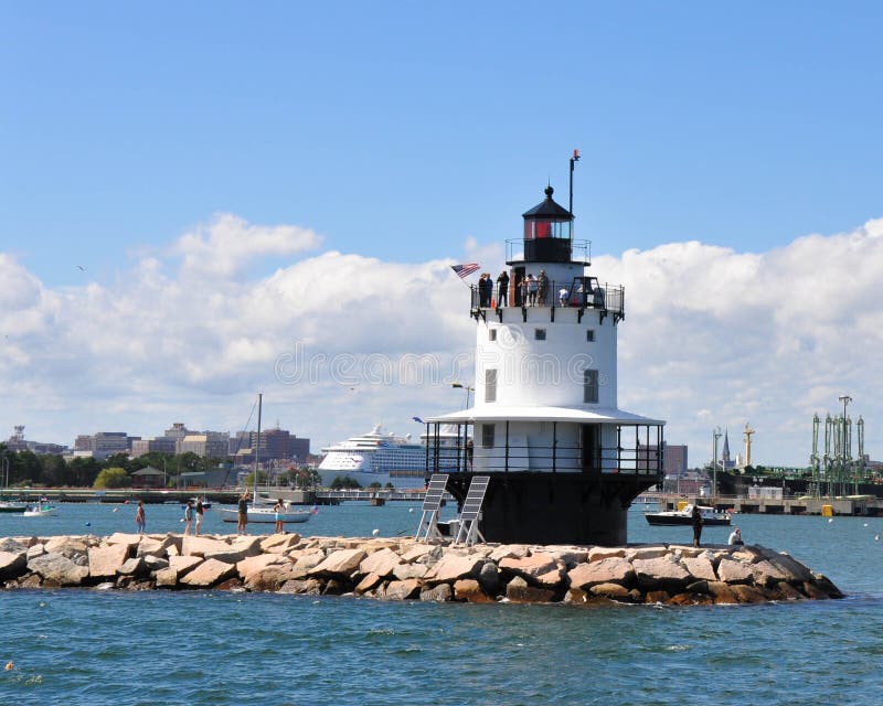 Spring Point Ledge Lighthouse Stock Image - Image of sunny, point: 48612041
