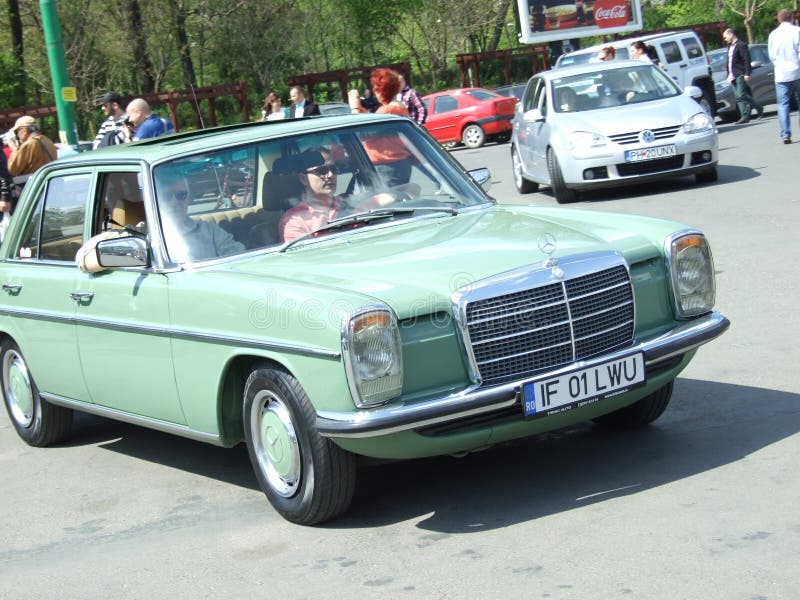 Spring Retro Parade editorial photography. Image of classic - 30994387