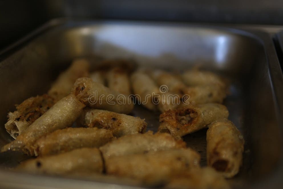 Spring Rolls Crispy Deep Fried Spring Rolls, Famous Chinese Appetizer ...