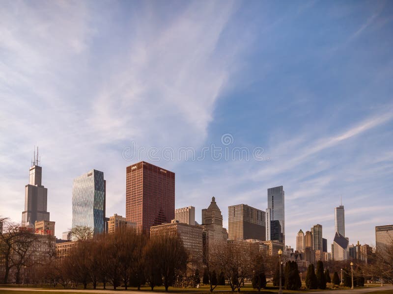 Spring Skyline in Grant Park, Chicago. Editorial Stock Photo - Image of ...