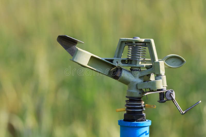 Sproeier Het Hoofd Water Geven Stock Foto - Image of installatie, nave ...