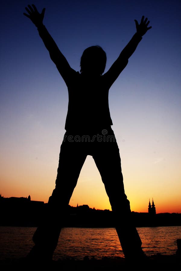 Sprong voor vreugde stock foto. Image of opgewekt, gelukkig - 33590352