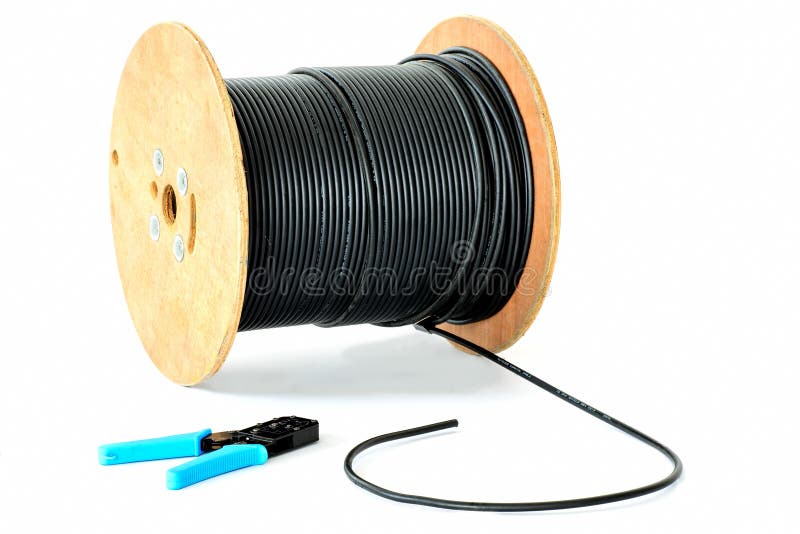 Spule Mit Dem Kabel Lokalisiert Auf Weißem Hintergrund 3d übertragen ...