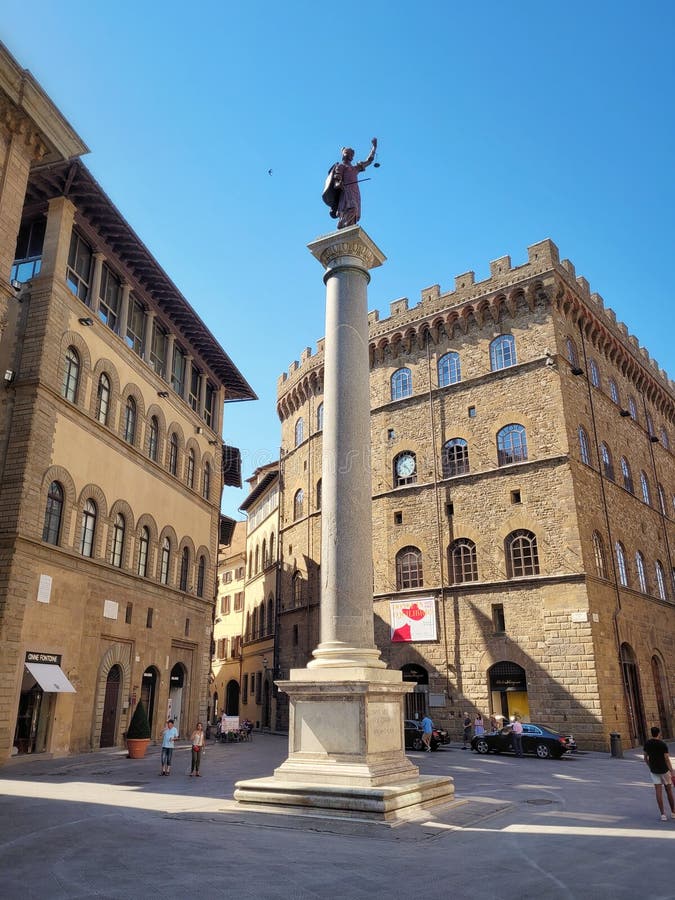Square in Central Florence, Italy Editorial Image - Image of facade ...
