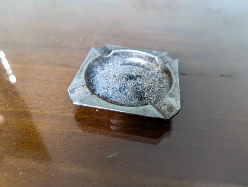 The Square Cigarette Ashtray Stock Photo - Image of glass, hand: 311240054
