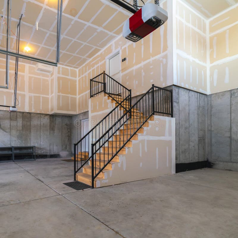 Square Frame Empty Open Plan Basement in a Modern House Stock Photo ...