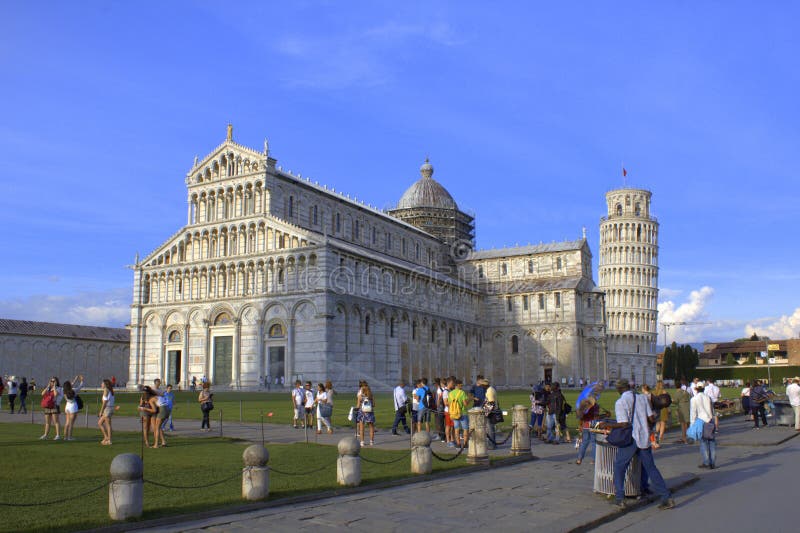 Square of Miracles Pisa Italy Editorial Image - Image of tower ...
