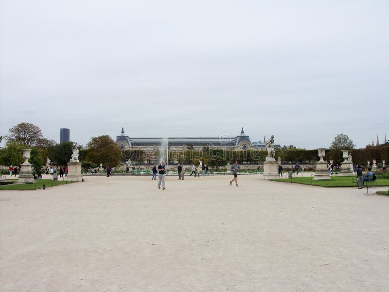 The square in Paris editorial photo. Image of view, square - 68678856