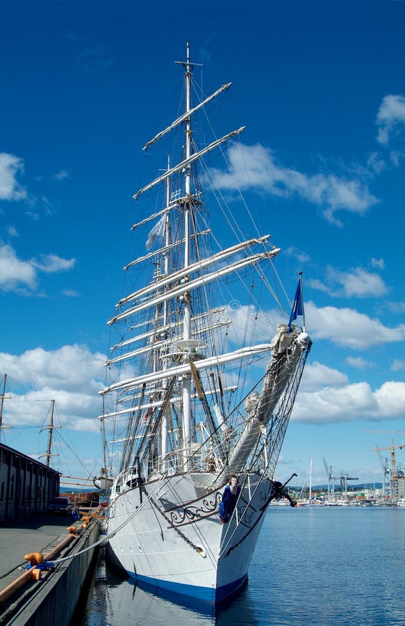 Square-rigger in Oslo stock image. Image of oslo, traditional - 1042127