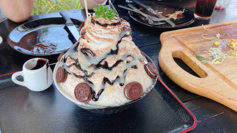 Square Steel Framing, External Welding, Ironworker, Construction ...