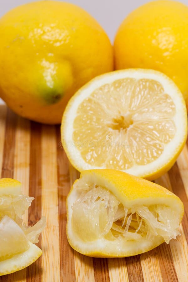 Lemon juice in bowl stock photo. Image of scent, fruit - 47266544