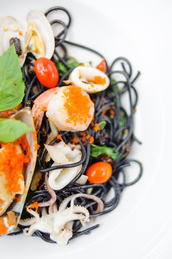 Squid Ink-Spaghetti Seafood Stock Image - Image of sauce, spicy: 55450271