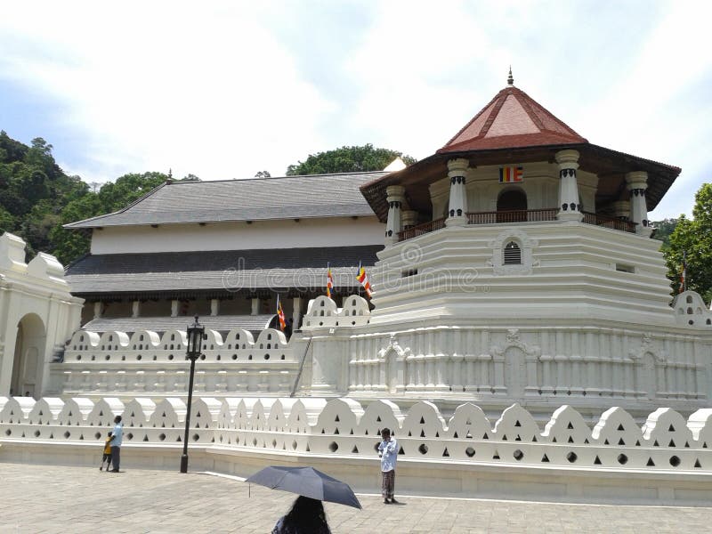 Sri Dalada Maliga Sri Lanka Editorial Photo - Image of geligion ...