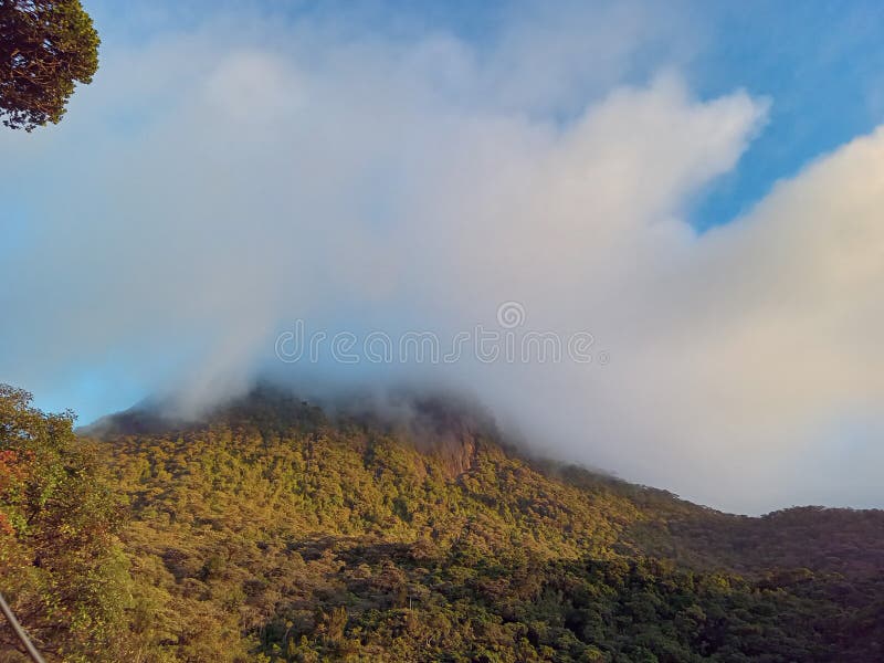 Sri pada sanctuary stock image. Image of horizon, landscape - 375902225