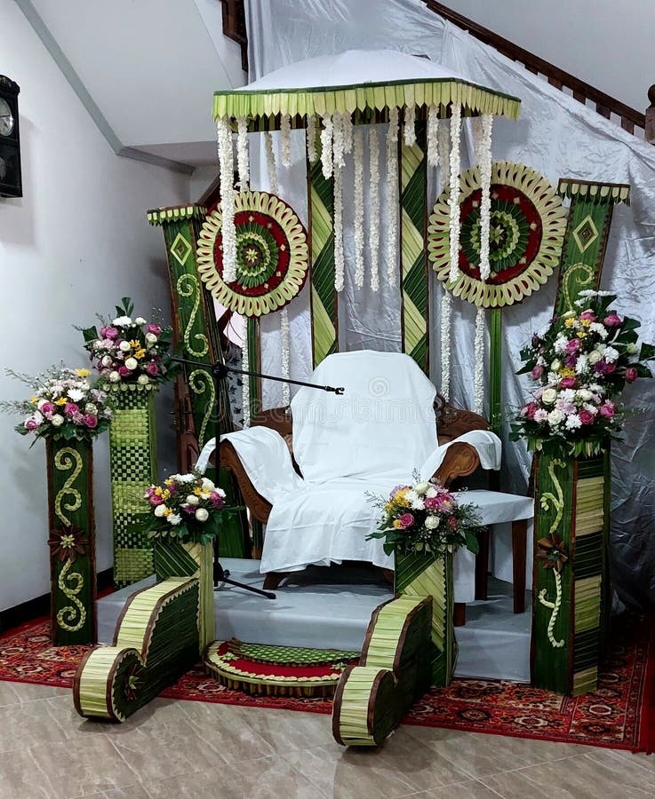 The Buddhist Dharma Wheel, Known As the Wheel of Doctrine Stock Image ...