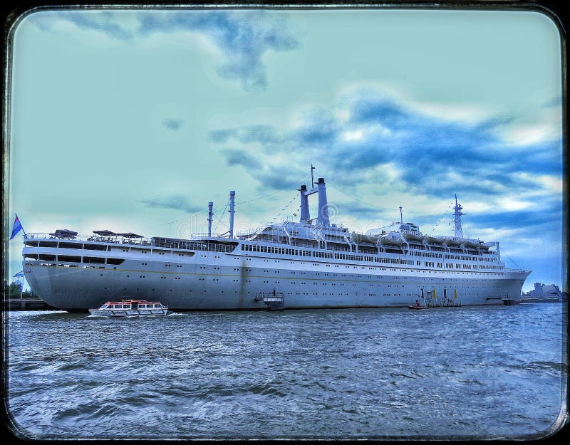 SS Rotterdam editorial photography. Image of ssrotterdam - 117793582