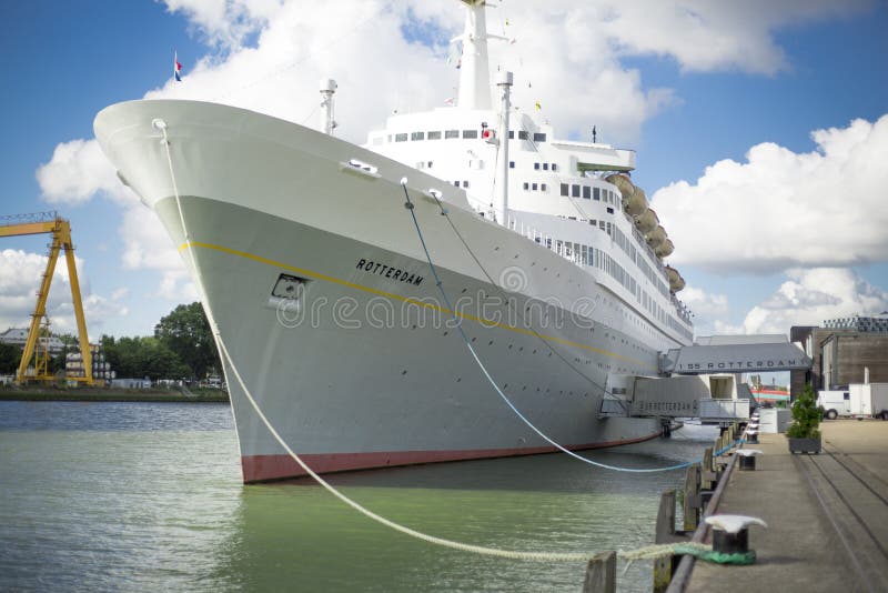 SS Rotterdam in port editorial photo. Image of daytime - 77430286