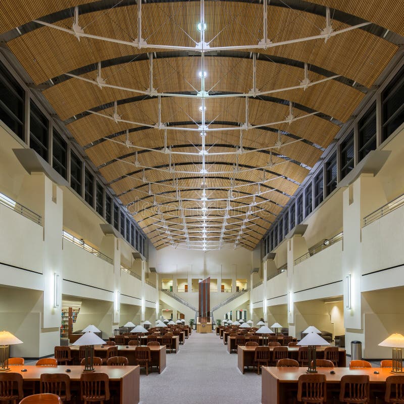 St. Cloud State Library editorial photo. Image of college - 63639716