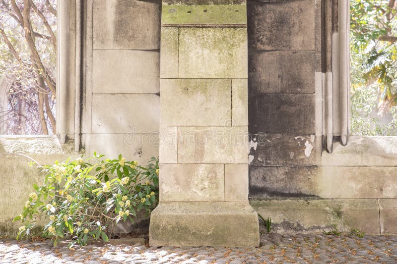 St. Dunstan in the East Church in London Stock Photo - Image of nice ...