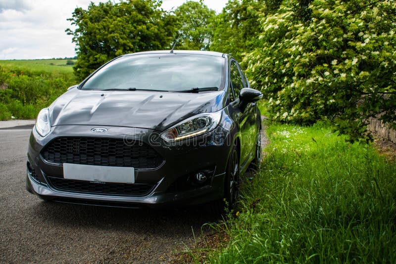 Ford Focus 2016 RS - Azul Nitroso Imagen de archivo editorial - Imagen ...