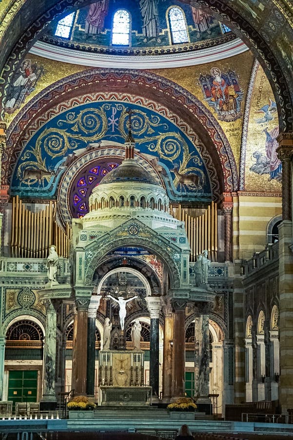 St. Louis Missouri: November 7, 2018; the Cathedral Basilica of St ...