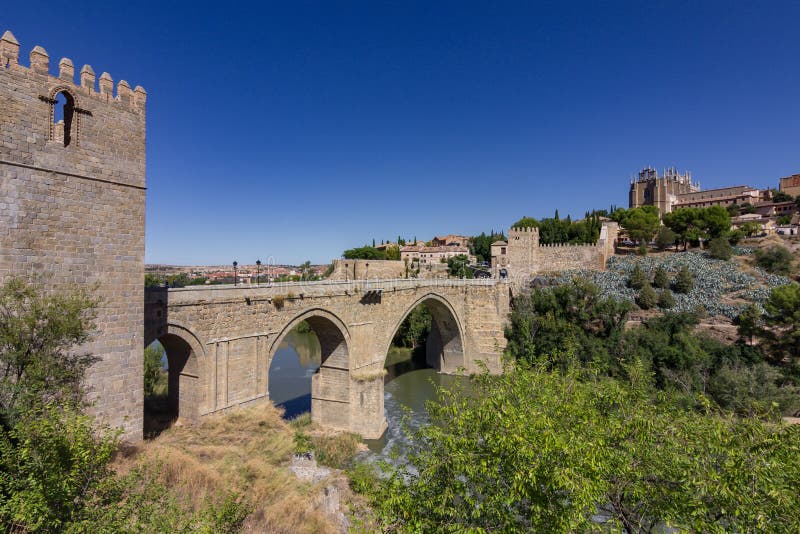 St. Martin Bridge in Toledo Spain Stock Photo - Image of toledo, martin ...
