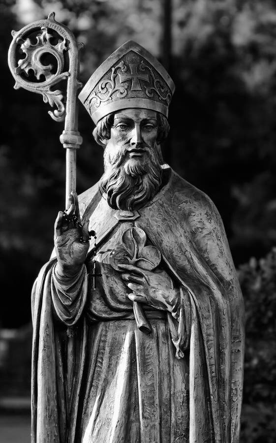 St. Patrick statue stock photo. Image of religion, grey - 3100668