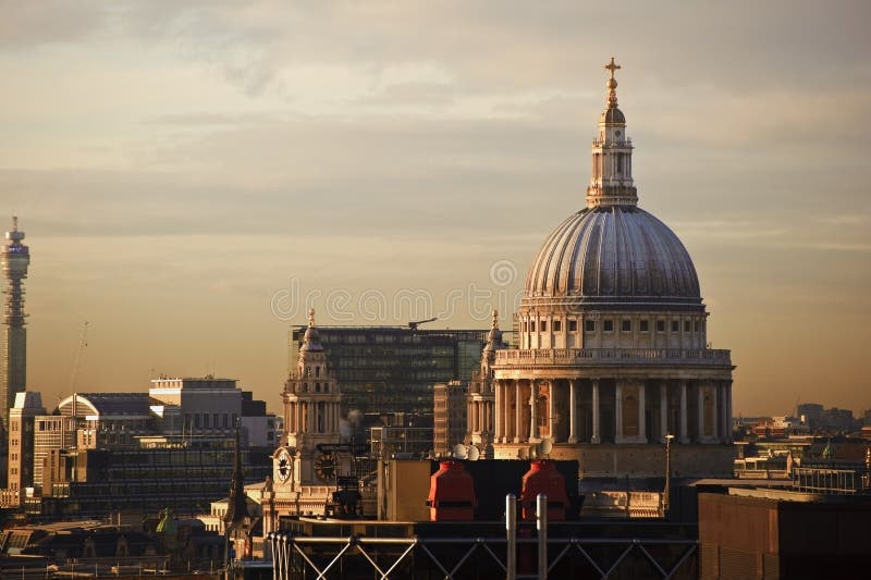St Paul S Cathedral London during Winter Sunset Stock Photo - Image of ...