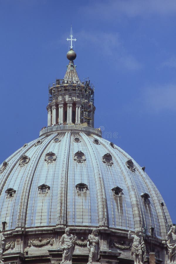 St.Peters Cupola.Vatican. editorial image. Image of michelangelo - 1555795