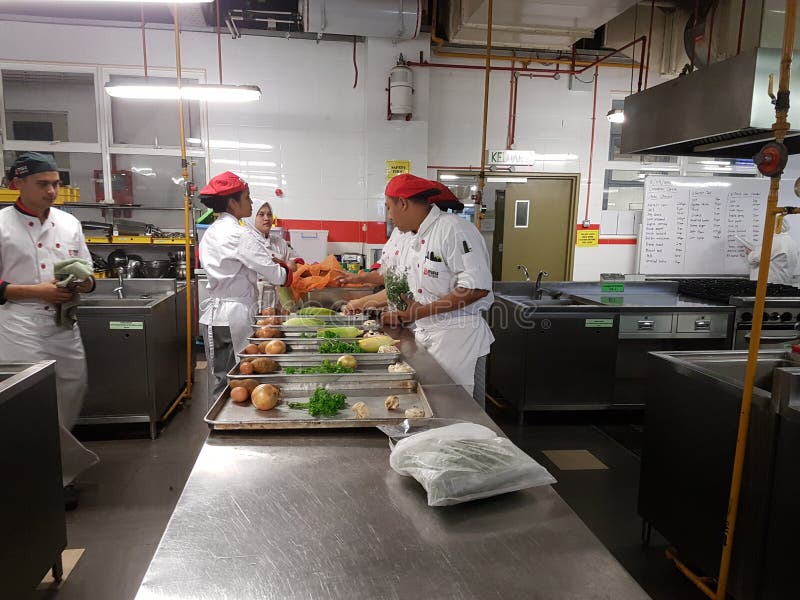 1st Sept 2016, Shah Alam. Bachelor of Culinary Art Student Practical ...
