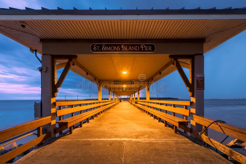 Pier von St. Simons Island redaktionelles stockfotografie. Bild von ...