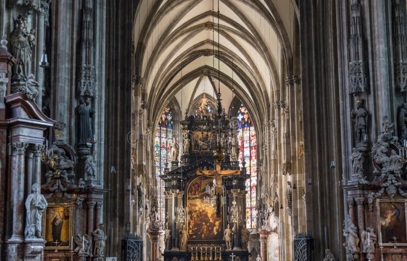 St Stephens Cathedral Interior, Vienna Editorial Image - Image of ...