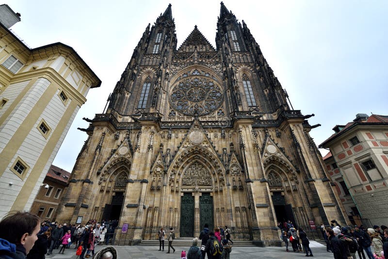 St Vitus kathedraal, Praag redactionele foto. Image of kathedraal ...